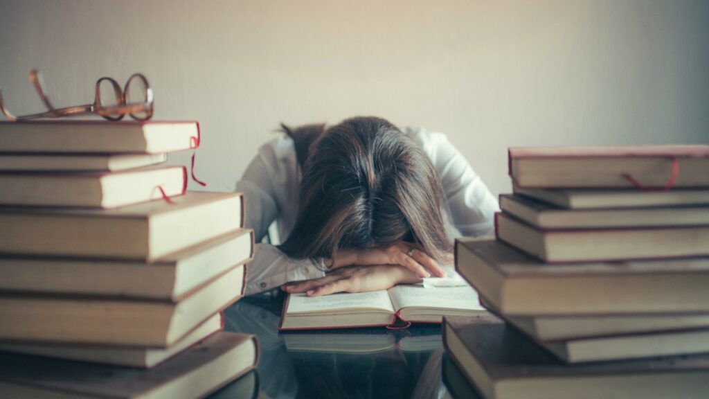 Sådan hjælper du elever med eksamensangst - StudyMind